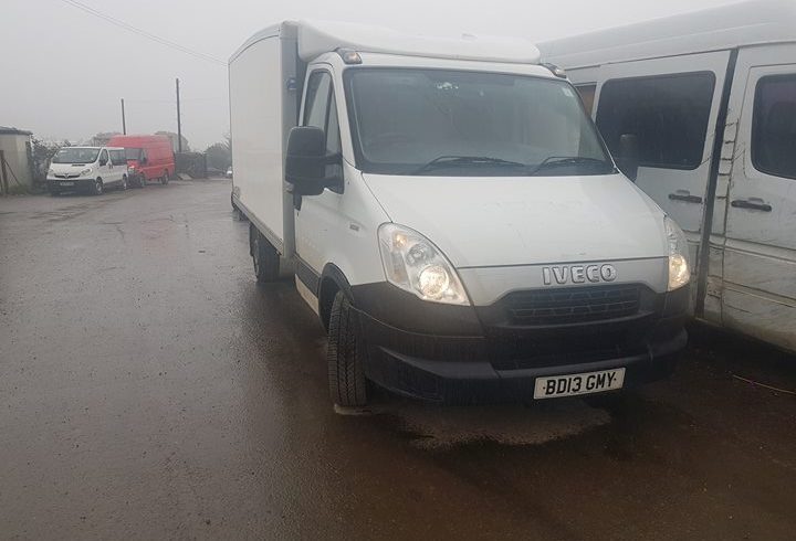 Vand Van Iveco Daily 2013/06 Semi Automatic in Basildon UK • Anunturi UK